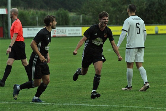 Groß'lohe feiert Arbeitssieg: Quelle trotzt Schwabach ein Remis ab ...