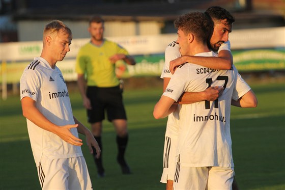 Keine Tore in Stadeln: Buch trotzt Schwabach ein Remis ab - fussballn.de