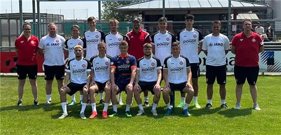 Vorläufiger 17-Mann-Kader steht: 1. SC Feucht freut sich auf die ...